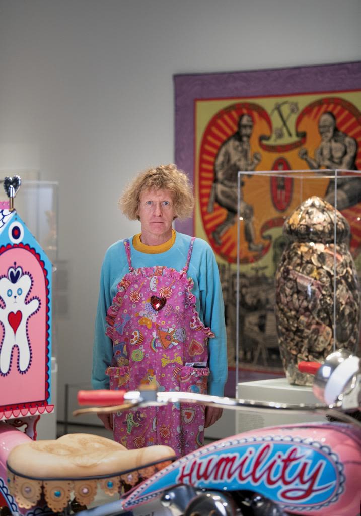 Grayson Perry receives a knighthood in the King’s New Year Honours list ...