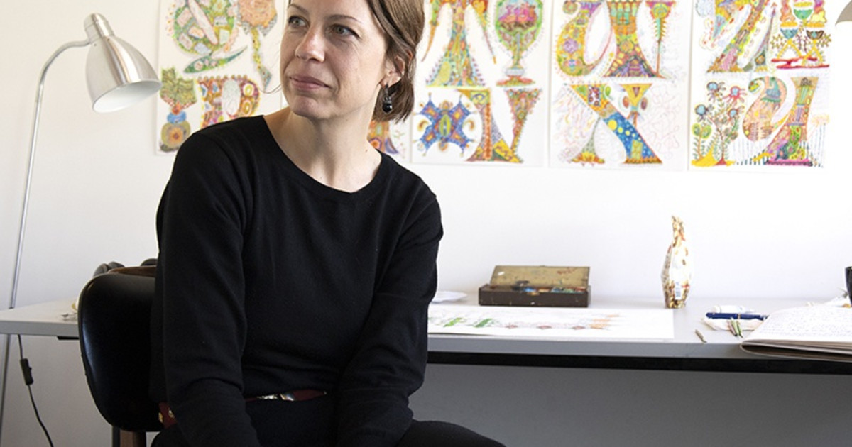 Emily Hunt - Biography | Sim Smith