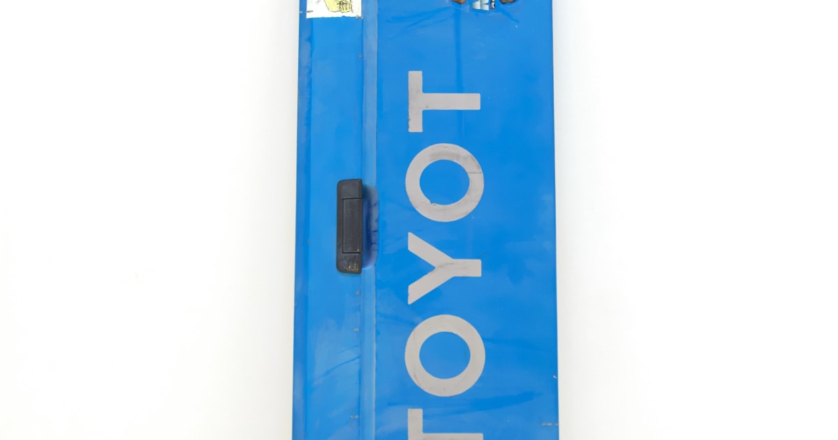 Kaz Oshiro, Tailgate (TOYOT), 2007 | galerie frank elbaz