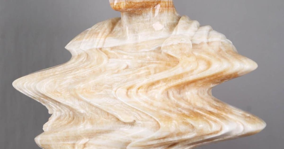 Léo Caillard | HOFA Gallery (House of Fine Art)