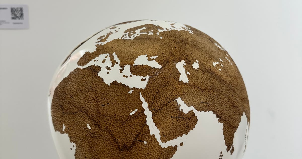 Bruno Helgen - Biography | Outsiders Galerie