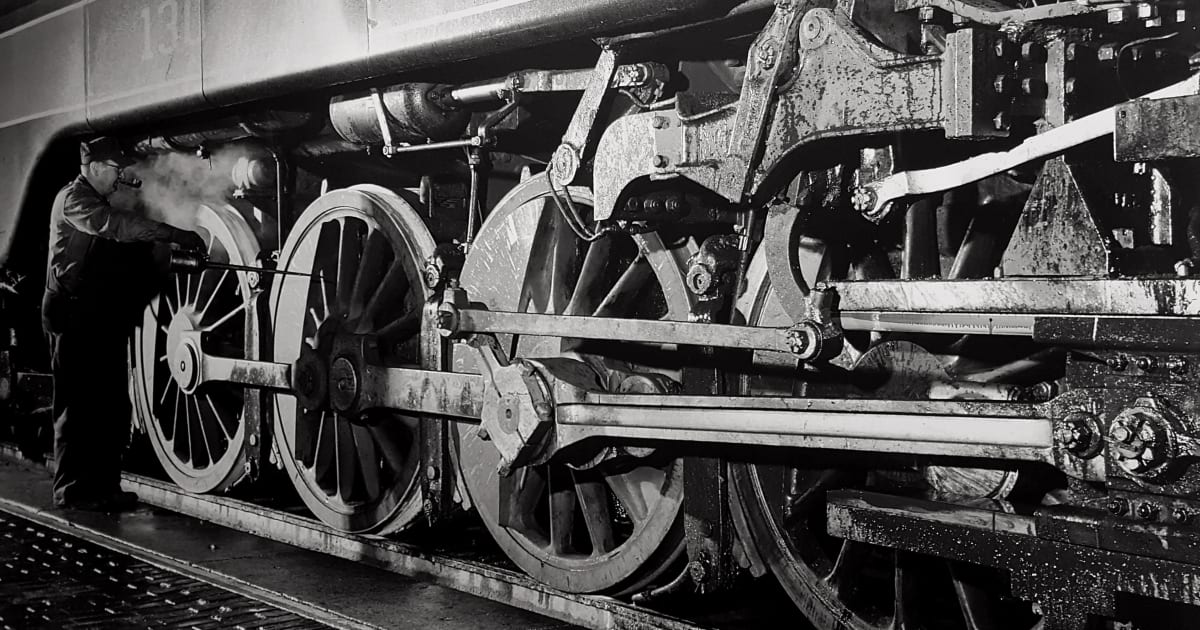 O. Winston Link - Biography | Robert Klein Gallery