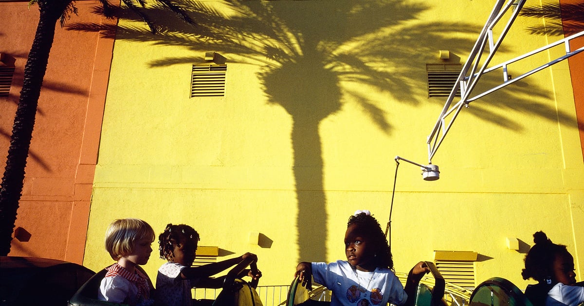 Constantine Manos, American Color 2 (Ft. Lauderdale, FL), 2000 | Robert ...