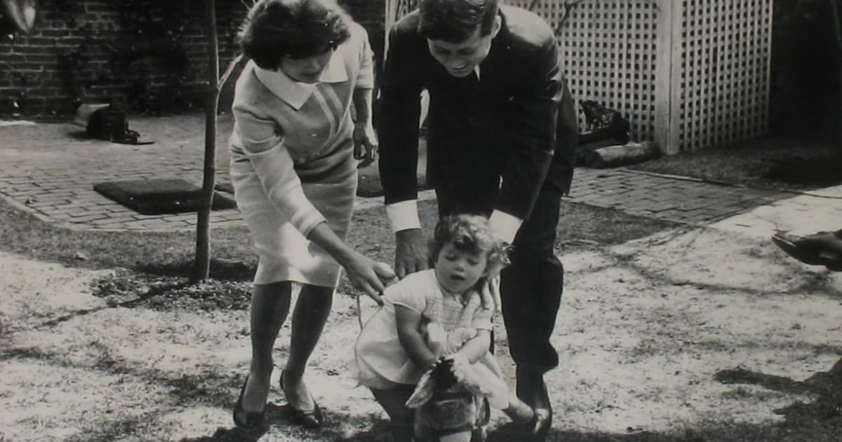 Jacques Lowe - Biography | Westwood Gallery NYC