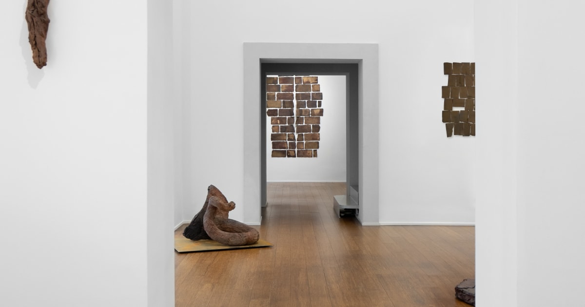 Nanni Valentini L'interspazio tra il visibile e il tattile | ABC ARTE