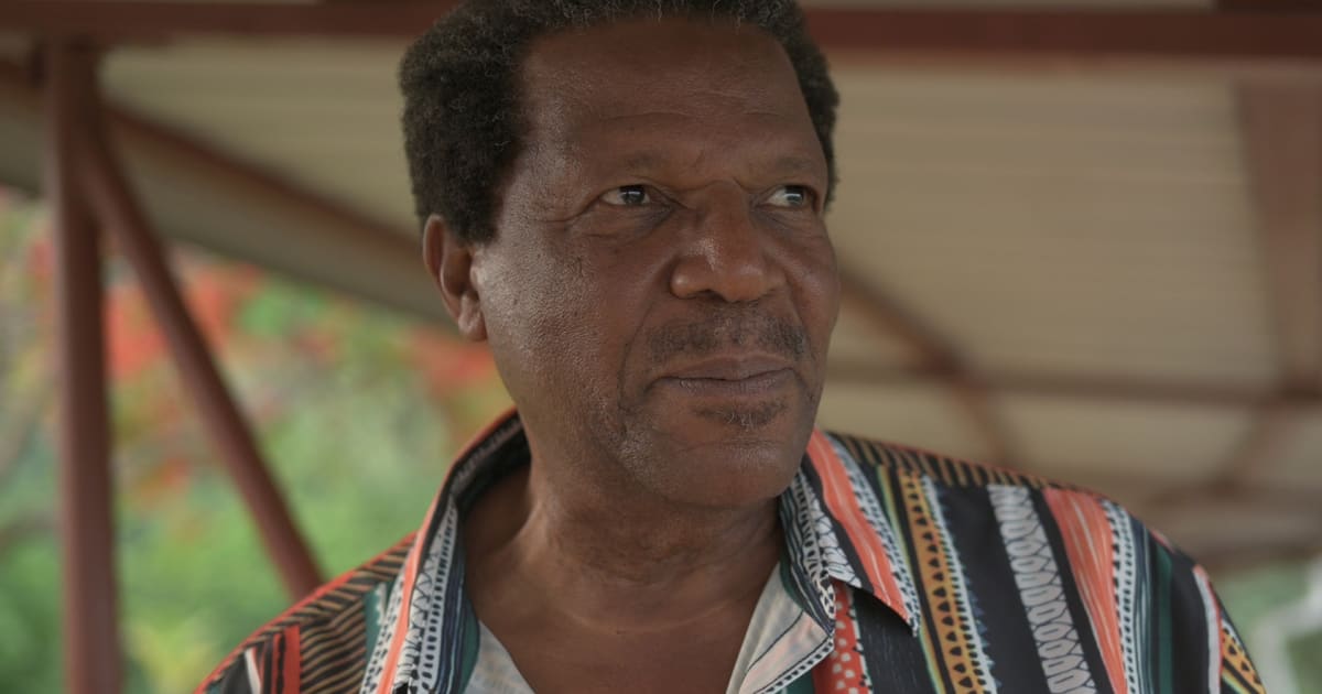 Kenwyn Crichlow - Biography | Diane Rosenstein Gallery