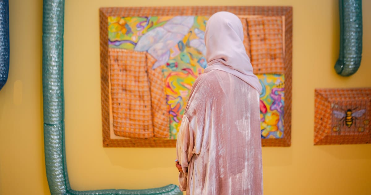 Shama Al Hamed - Biography | Aisha Alabbar Gallery