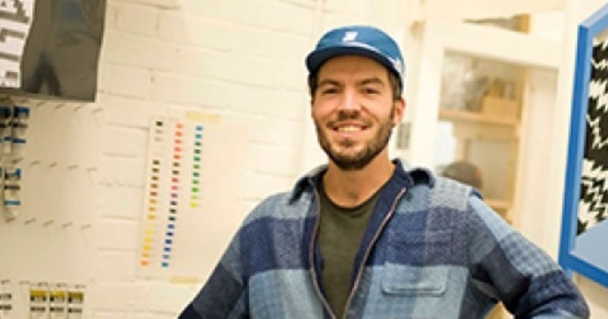 Nigel Howlett - Biography | Woaw Gallery