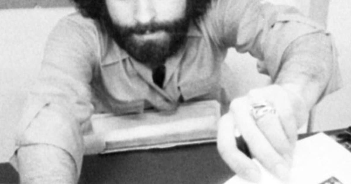 Andrew Kent - Biography | The Hulett Collection