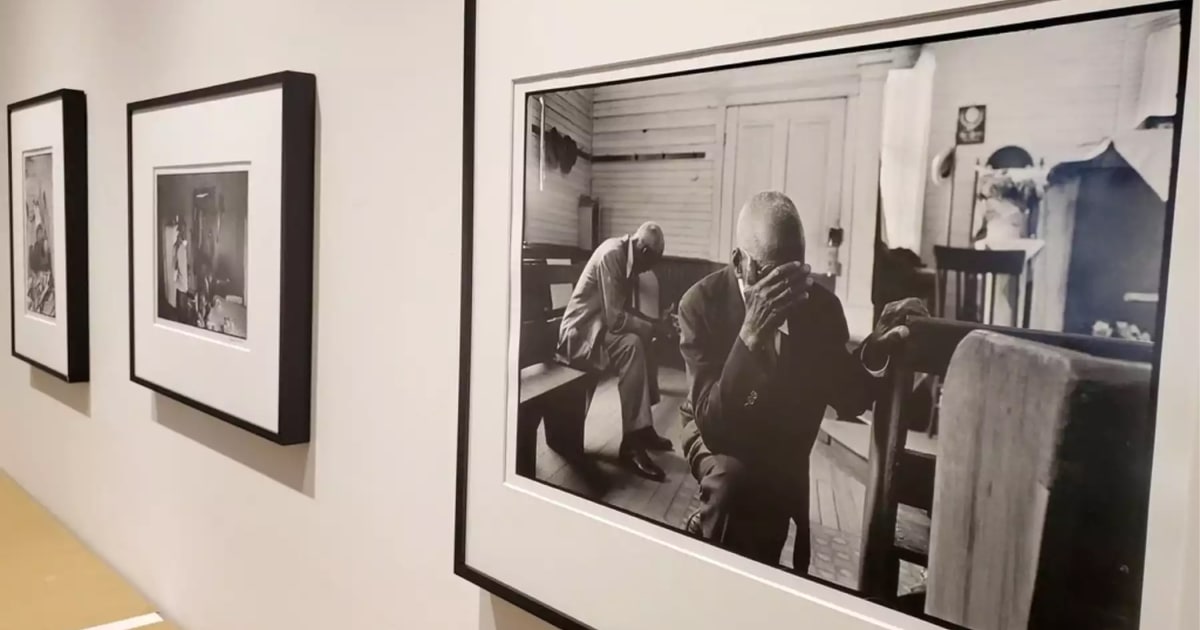 Constantine Manos: Stories From the South - Installation Views | Robert ...