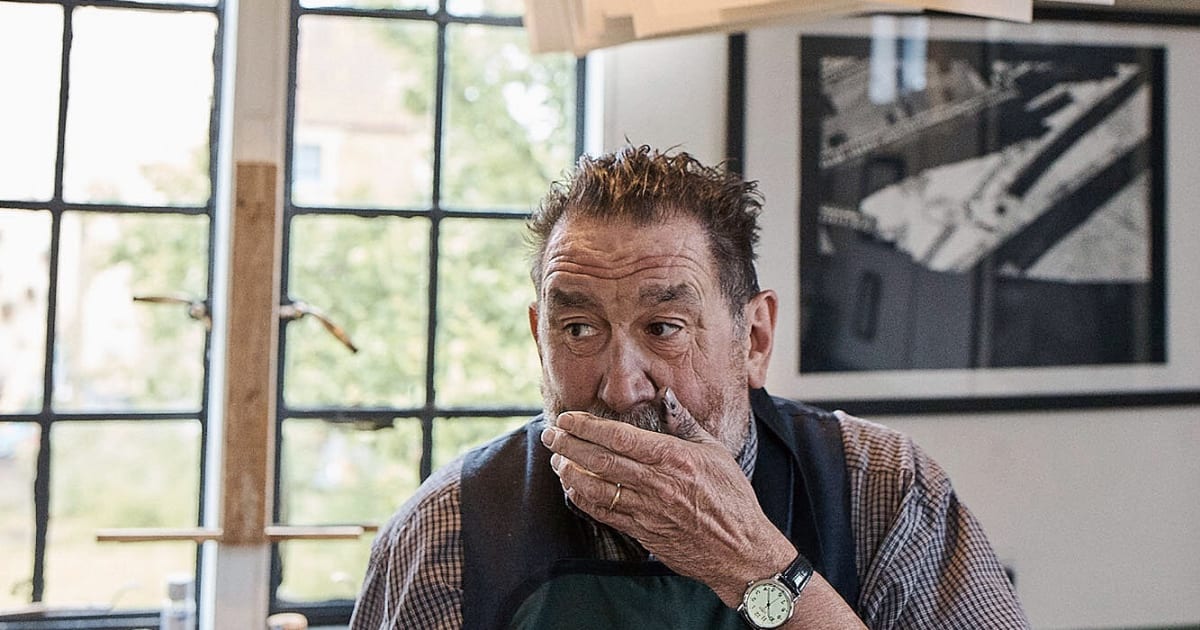 Chris Pig - Overview | VINSONart