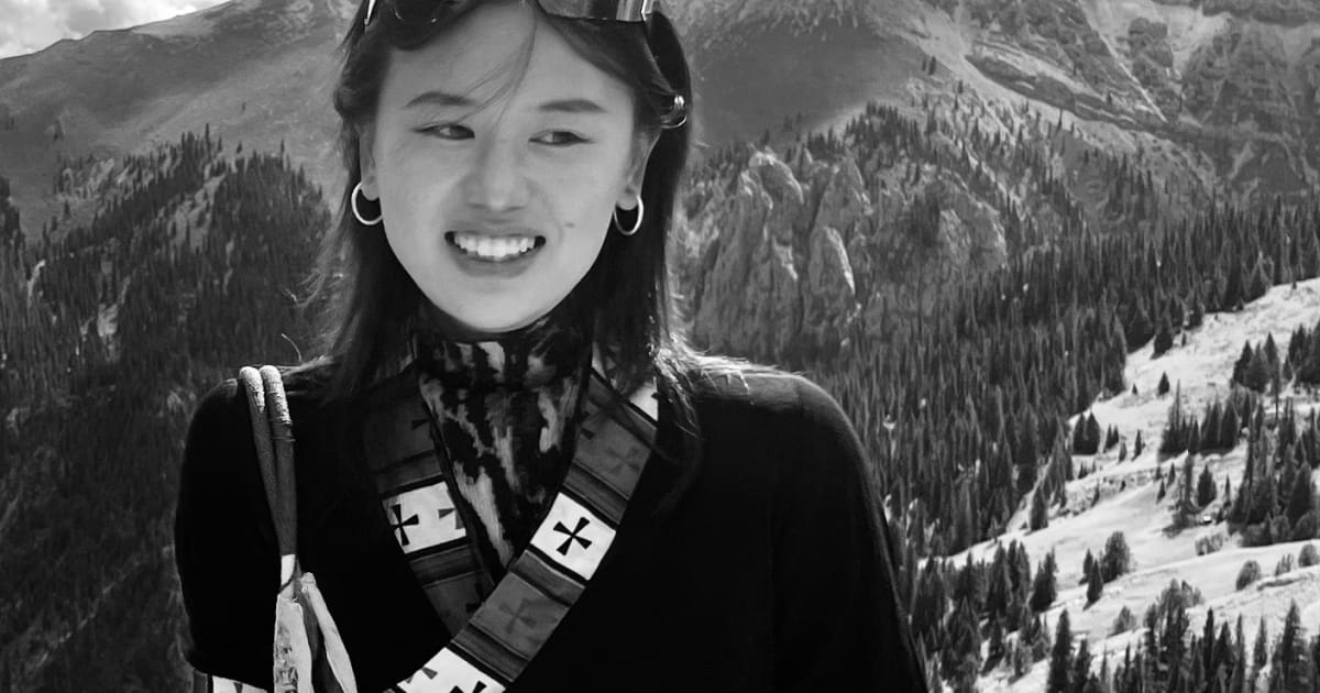 Lhamo Yue Liu 刘玥拉姆 - Biography | Nan Ke Gallery-南柯画廊