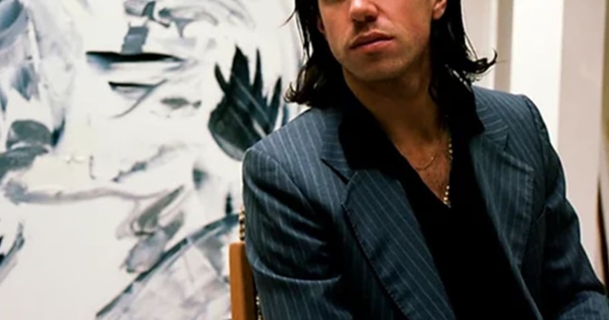 Alexander James - Biography | MINT GALLERY