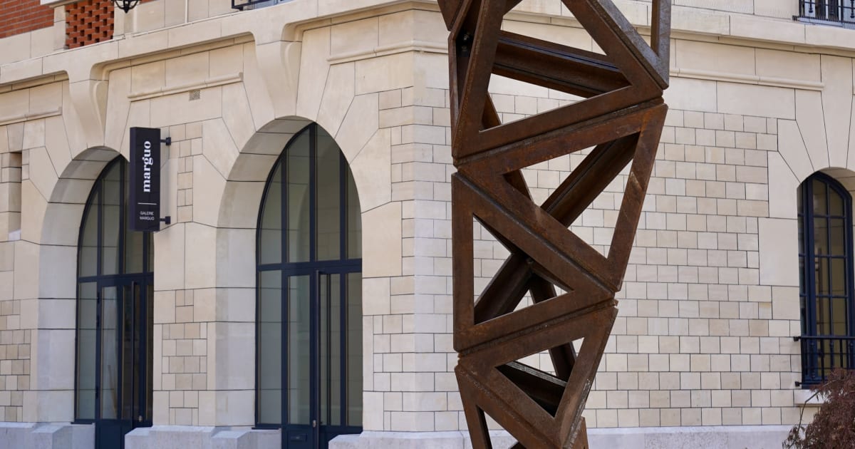 Conrad Shawcross: Paradigm – B (Structural) | Galerie Marguo