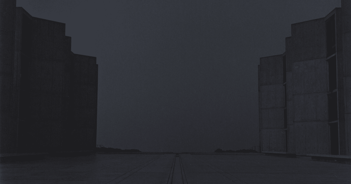 Works - Lynn Davis: Architecture | Edwynn Houk Gallery