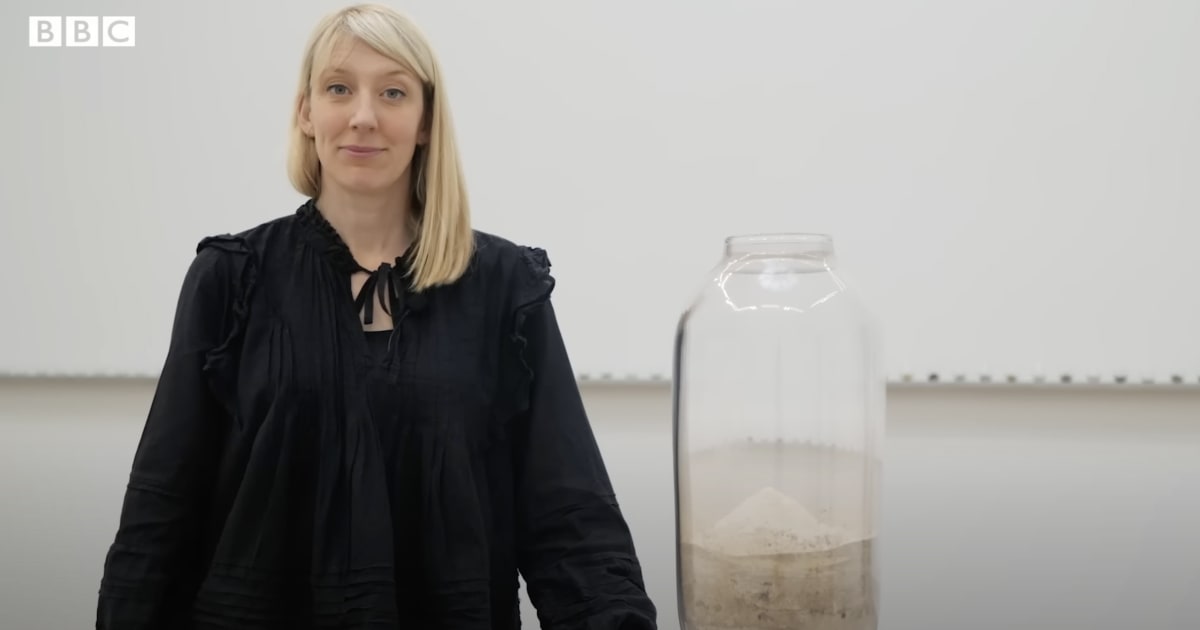 BBC news | The 'future library' collecting books that won't be read for ...