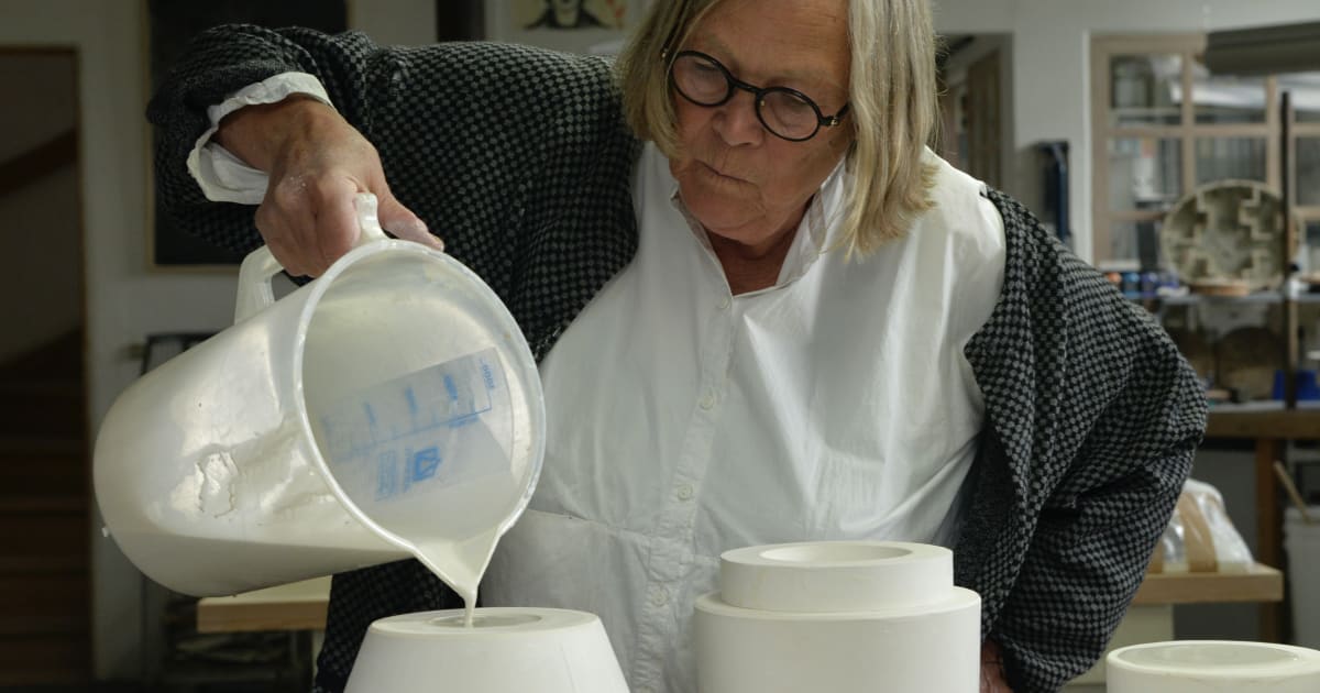 Bodil Manz - Biography | Oxford Ceramics Gallery