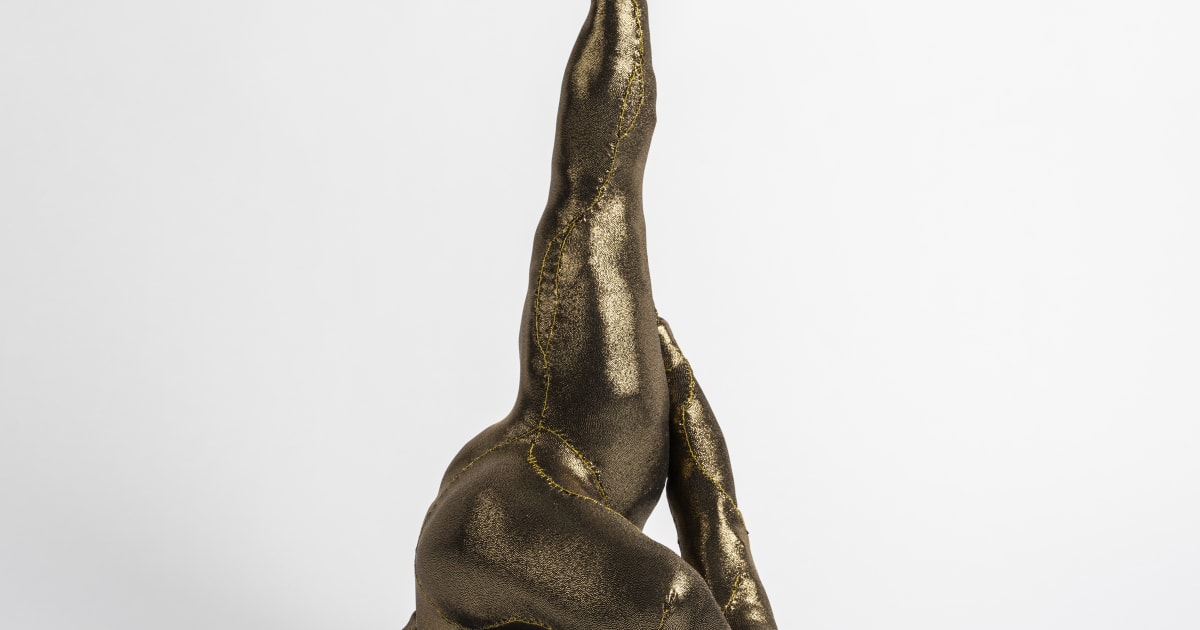 Tarryn Gill - Overview | GALLERY SALLY DAN-CUTHBERT