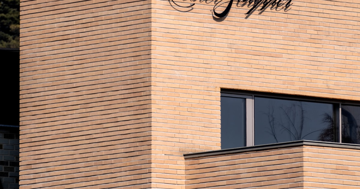 Esther Schipper, Seoul is moving to a new location