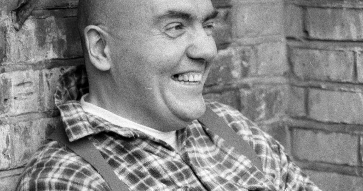 Edward Dutkiewicz | obituary in The Guardian | Flowers Gallery