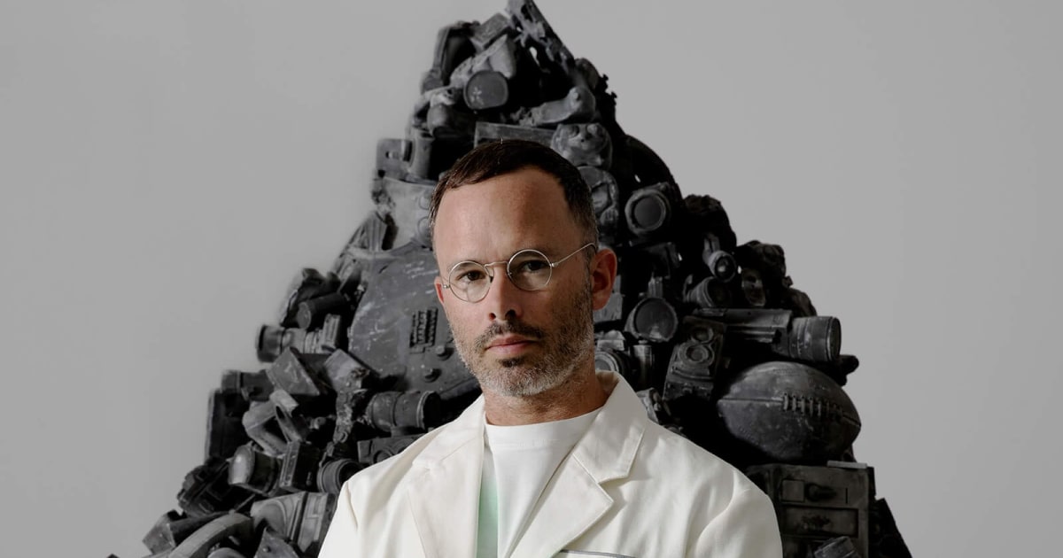 Daniel Arsham - Biography | Pippy Houldsworth Gallery