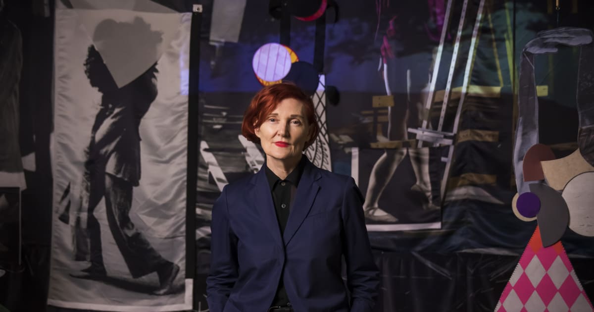 Sally Smart - Biography | GALLERY SALLY DAN-CUTHBERT