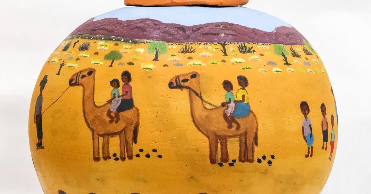 Hermannsburg Potters | Bett Gallery