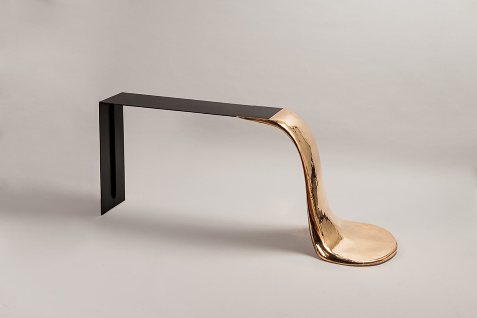 PATRICK E. NAGGAR, Flux Console, 2017 | Galerie Dutko