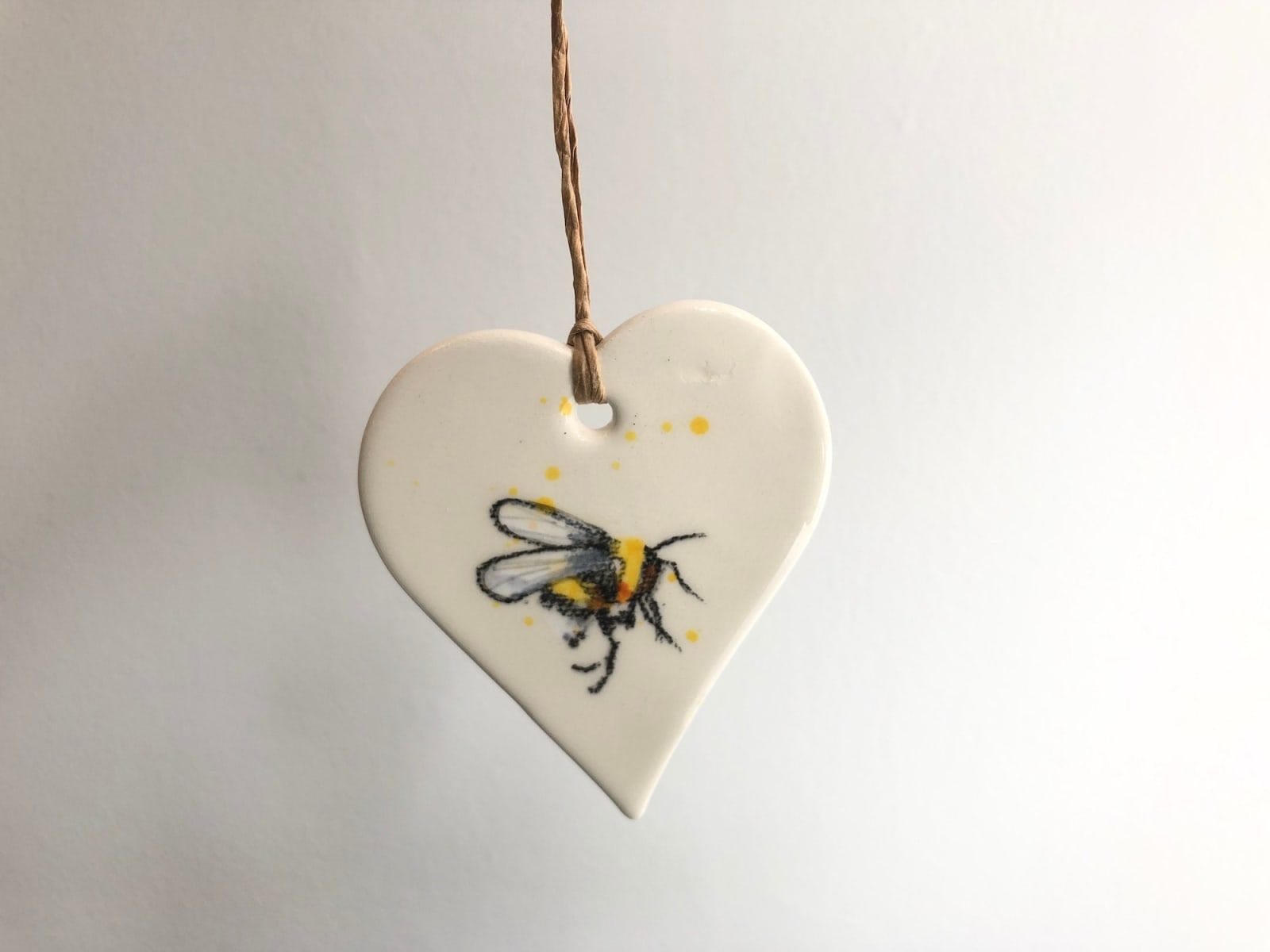Lois Carson, Bumblebee Heart, 2021 | GALLERY HEINZEL