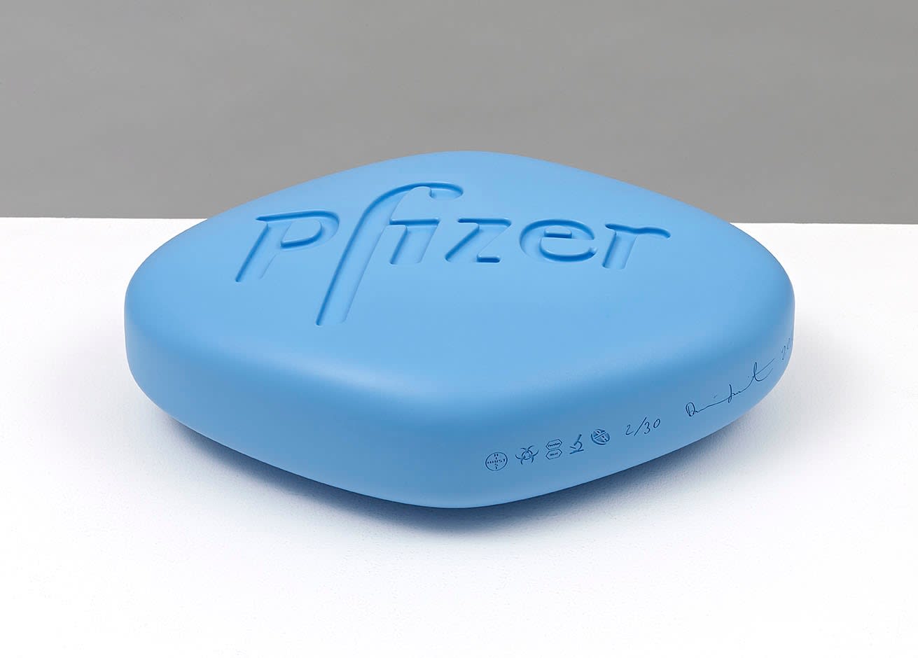 Damien Hirst Pfizer VGR 100mg Baby Blue Paul Stolper