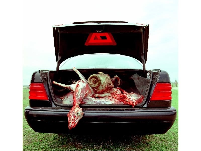 Adrian Paci, Flesh Mercedes 1, 2001 | Galerie Peter Kilchmann