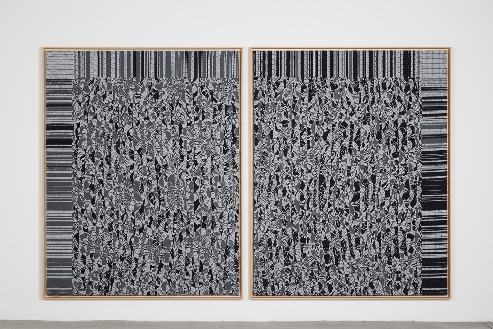 Lisa Oppenheim, Jacquard Weave (SST 525/SST 638), 2015 | Tanya Bonakdar ...