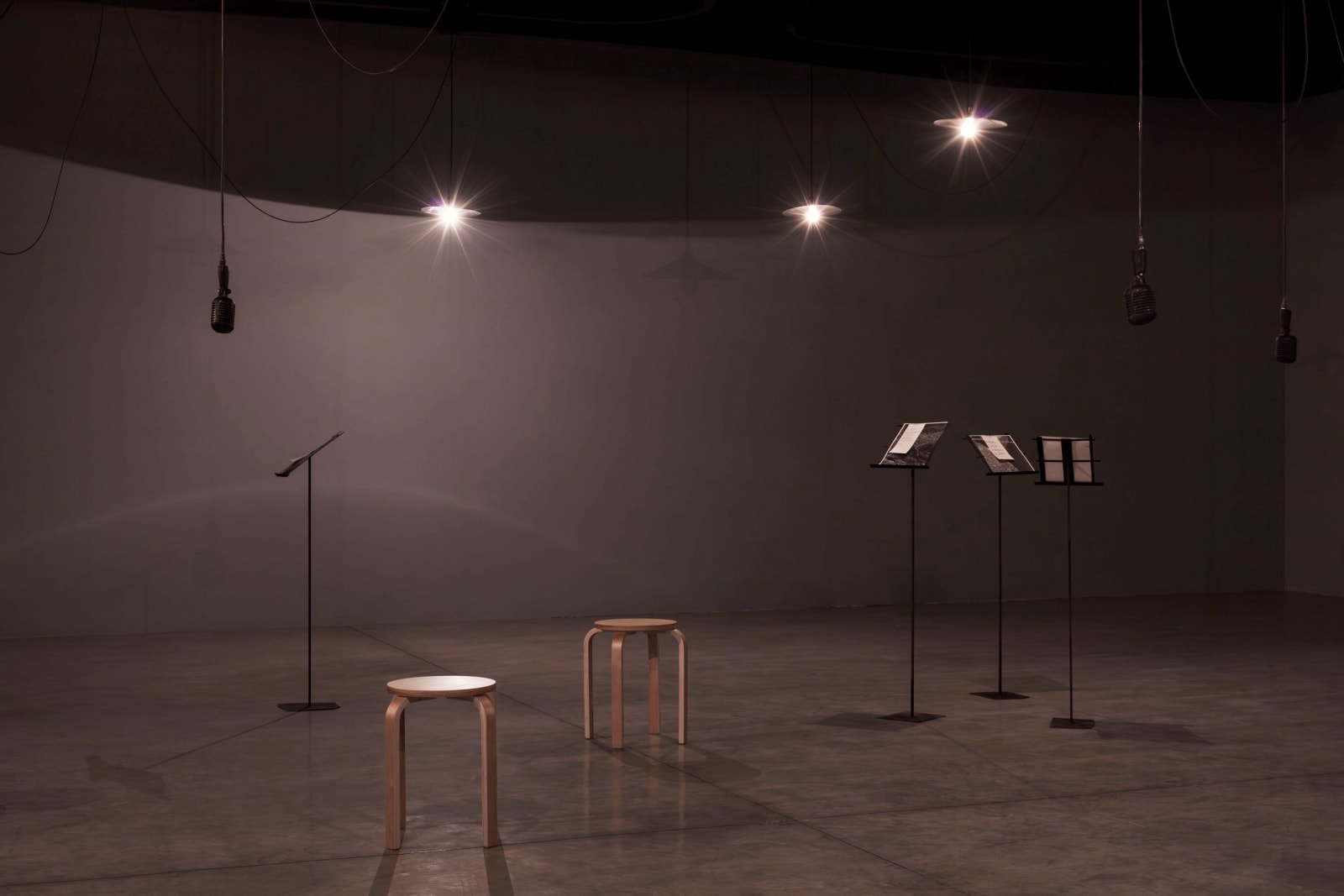 Shilpa Gupta, Listening Air, 2019–2022 | Vadehra Art Gallery