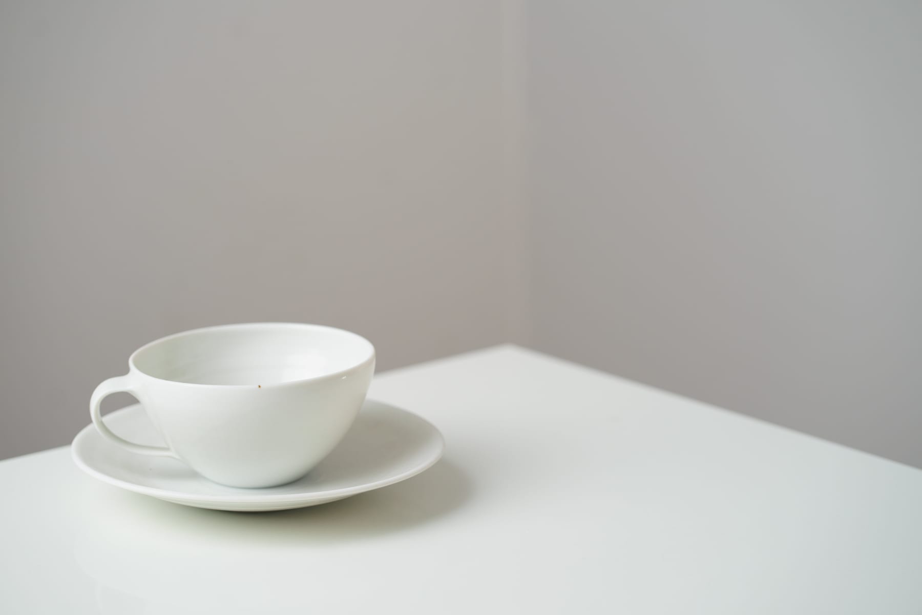 Joanna Constantinidis, Cup and Saucer | Oxford Ceramics Gallery