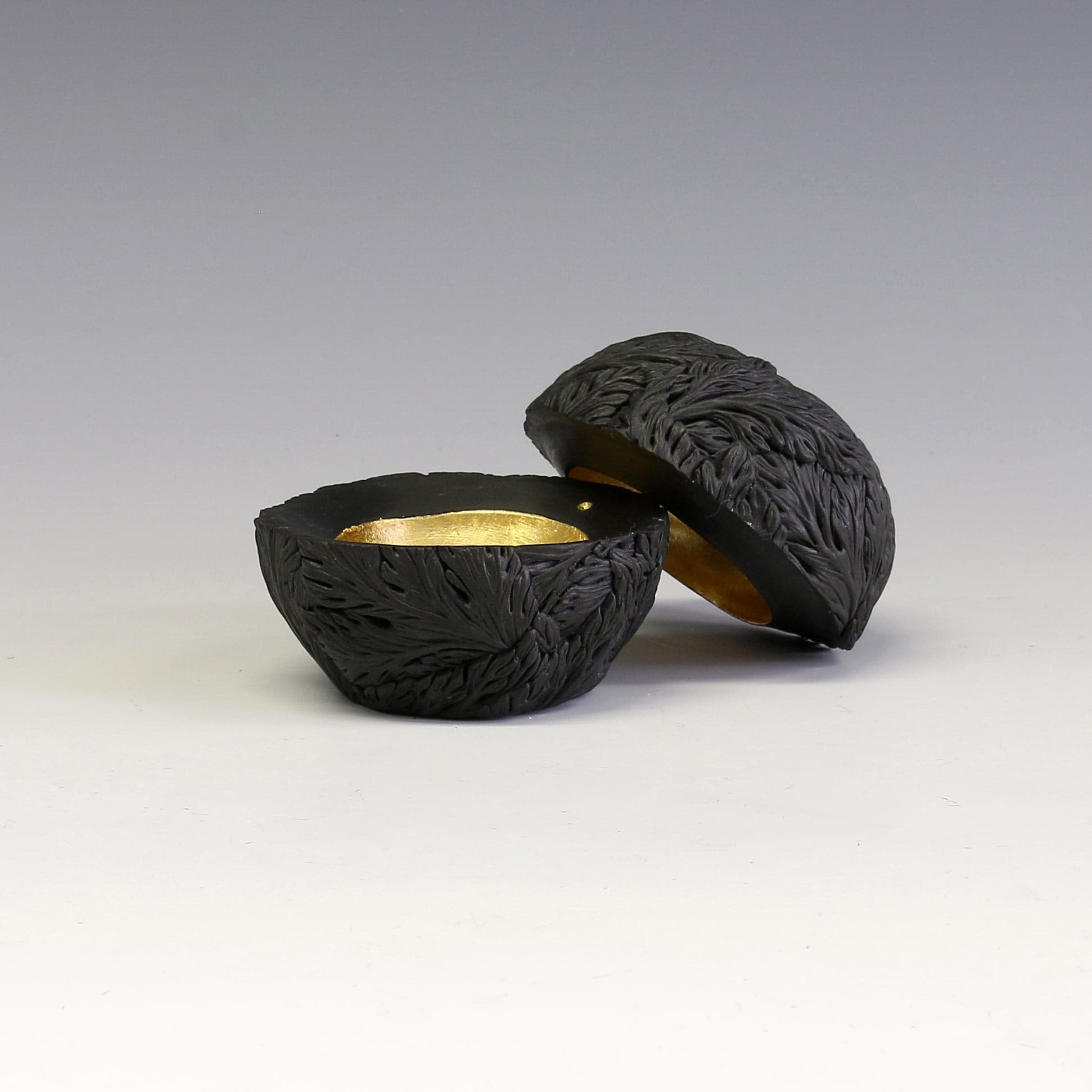 Hitomi Hosono, A Very Small Black Leaves Box, 2015 | Adrian Sassoon