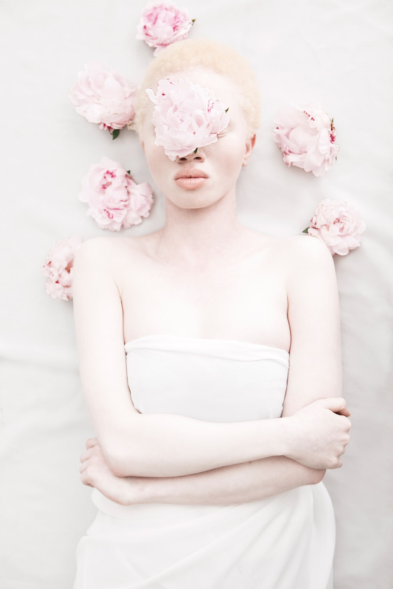 Justin Dingwall, FRAGILE, 2016 | ARTCO Gallery