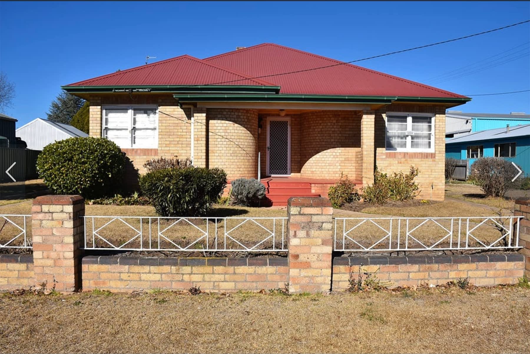 Robyn Sweaney, Enduring Connection, 2022 | Arthouse Gallery