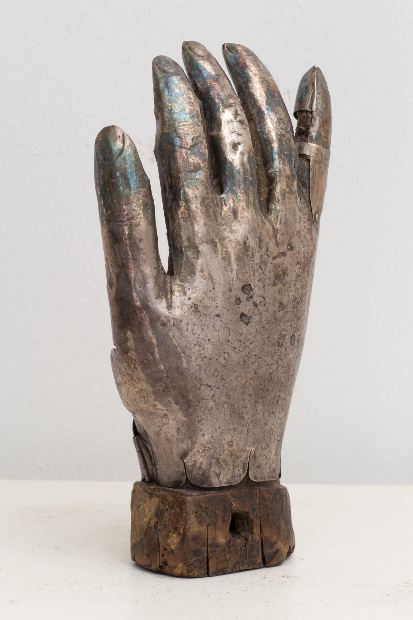 HAND, Naples, 17th Century | CAVAGNIS LACERENZA