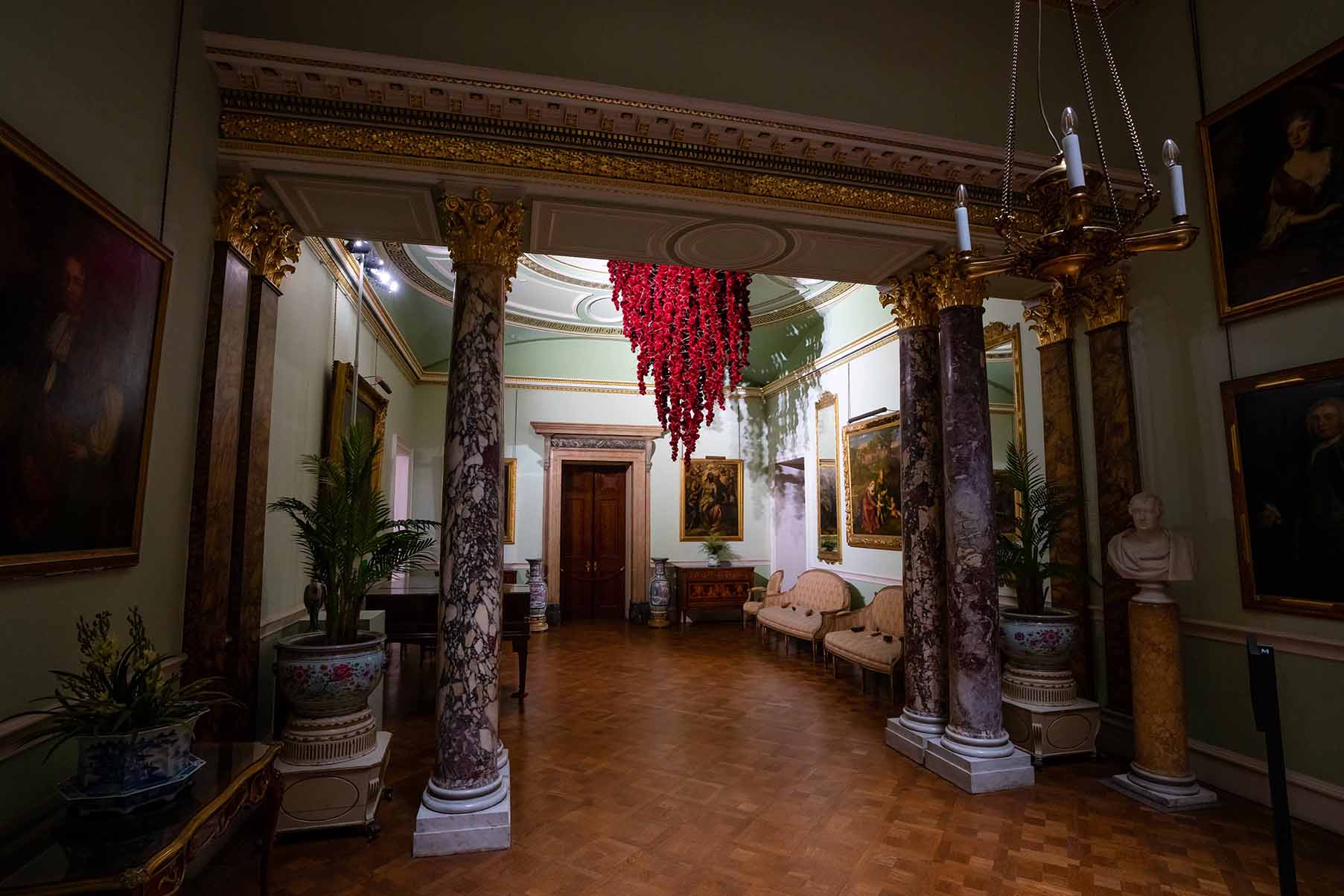 Susie MacMurray, Gathering, 2019 | Pangolin London