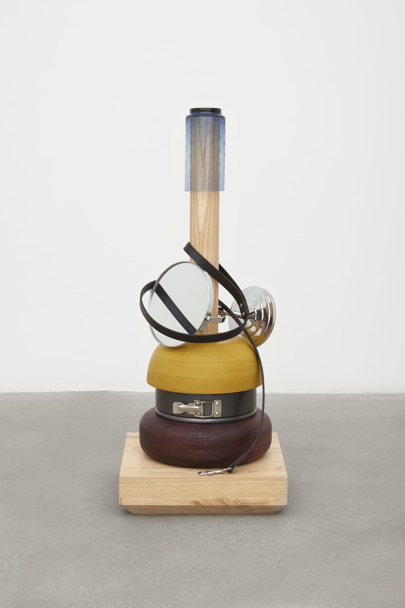 Amalia Pica, Stacker #3, 2021 | Tanya Bonakdar Gallery