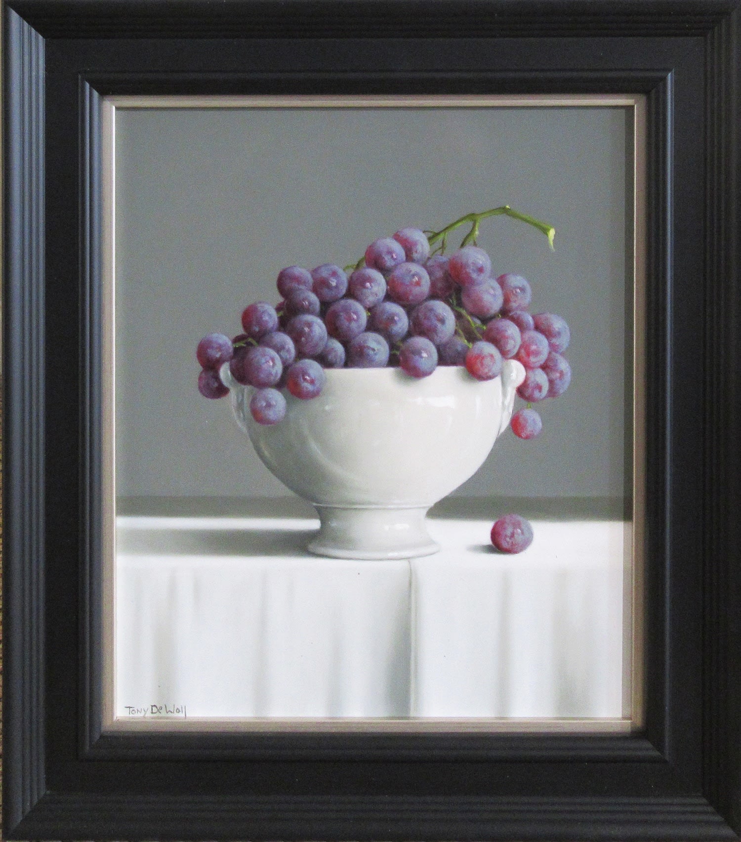 Tony de Wolf, A Bowl Full of Grapes | Thompson's Gallery