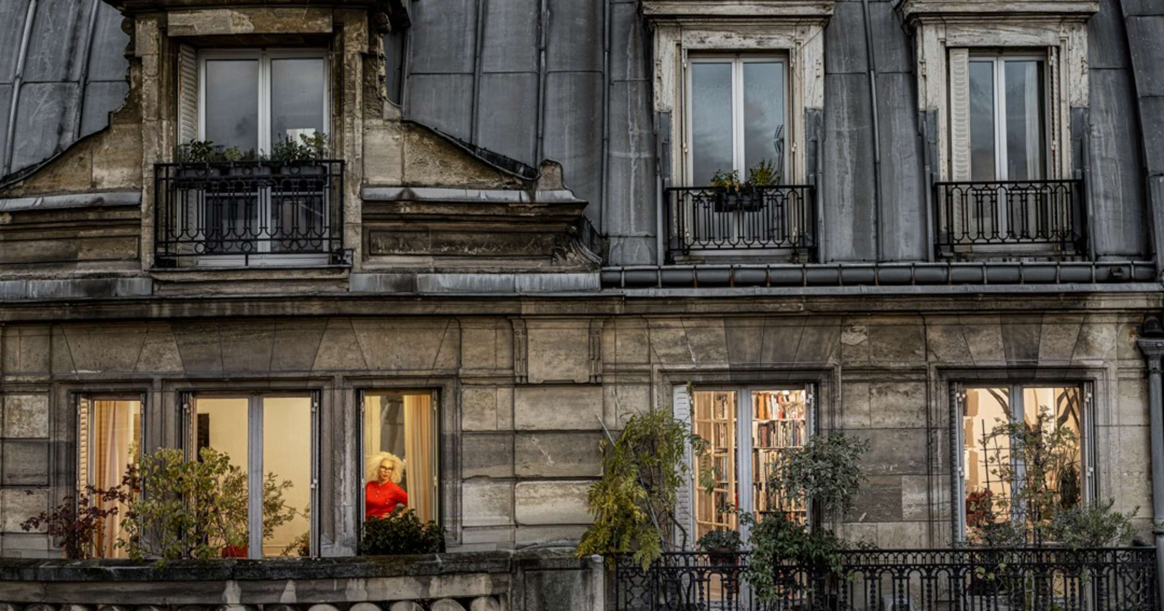 Gail Albert Halaban, Red Shirt, Blonde Hair. Rue du Château d'Eau 75010 ...
