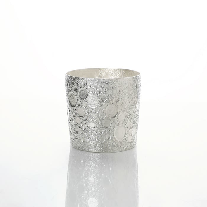 Hiroshi Suzuki, Terra P Beaker, 2022 | Adrian Sassoon