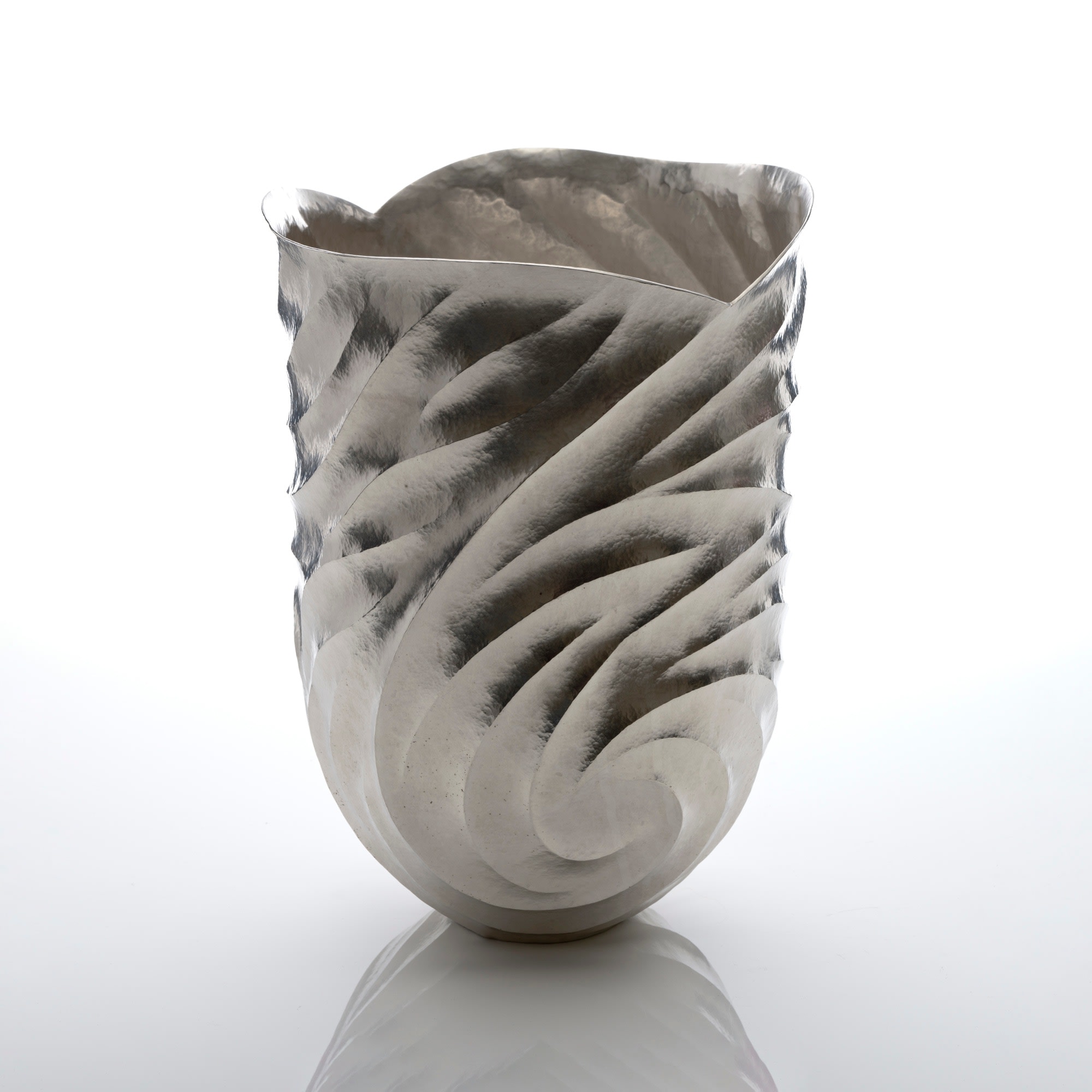 Hiroshi Suzuki, Miyabi-Fire VI Vase, 2007 | Adrian Sassoon