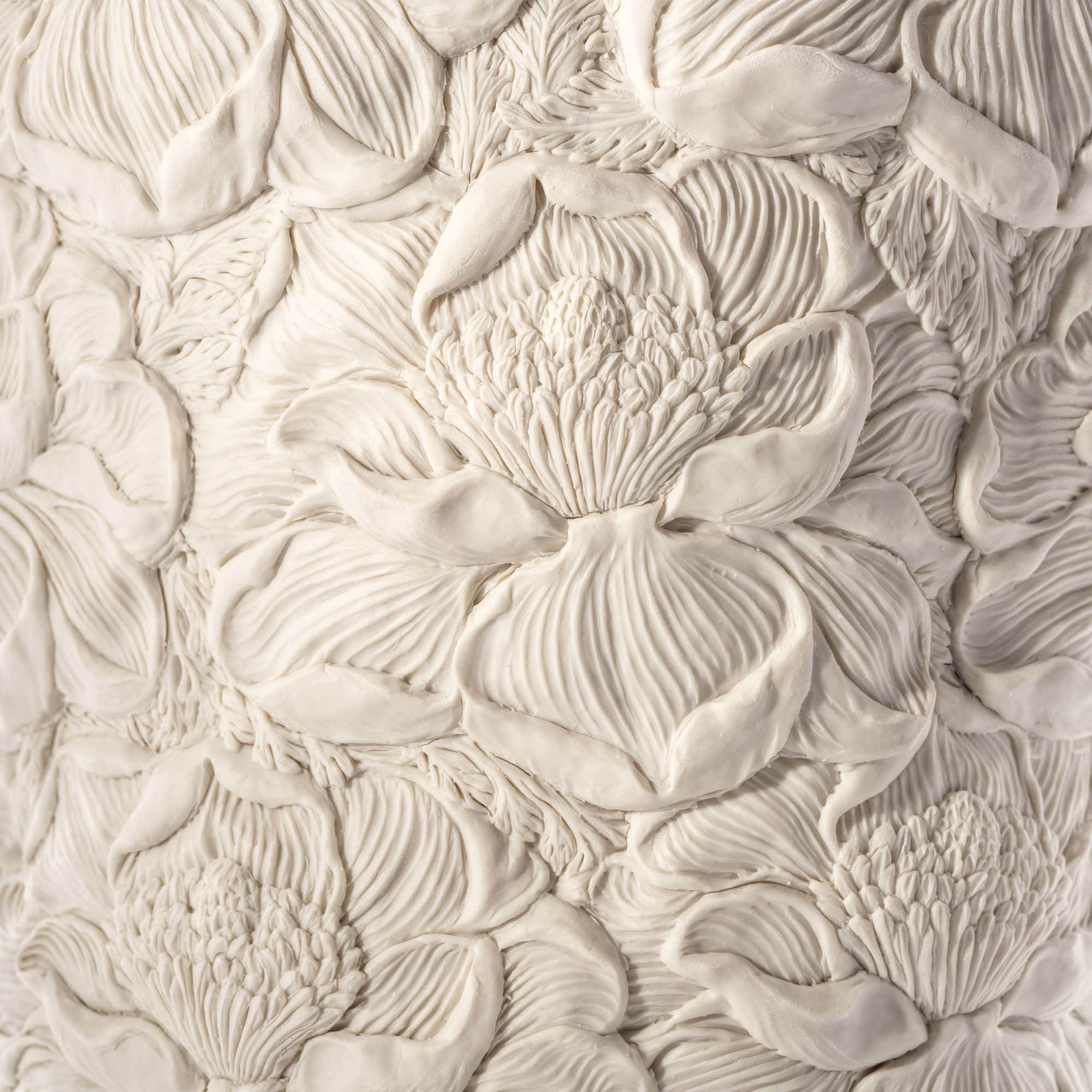 Hitomi Hosono, A Tall Magnolia and Leaves Vase, 2024 | Adrian Sassoon