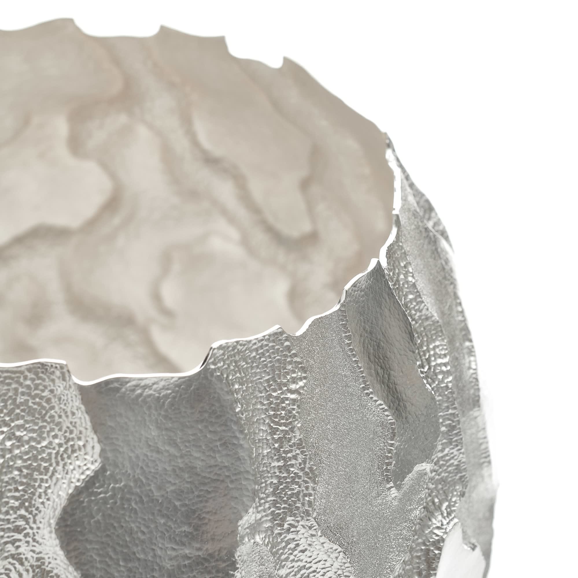 Hiroshi Suzuki, Terra C Vase, 2022 | Adrian Sassoon