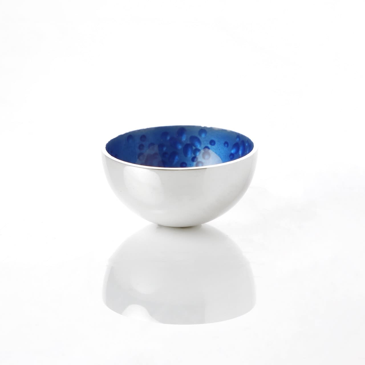 Cara Murphy, Blue Bowl, 2023 | Adrian Sassoon