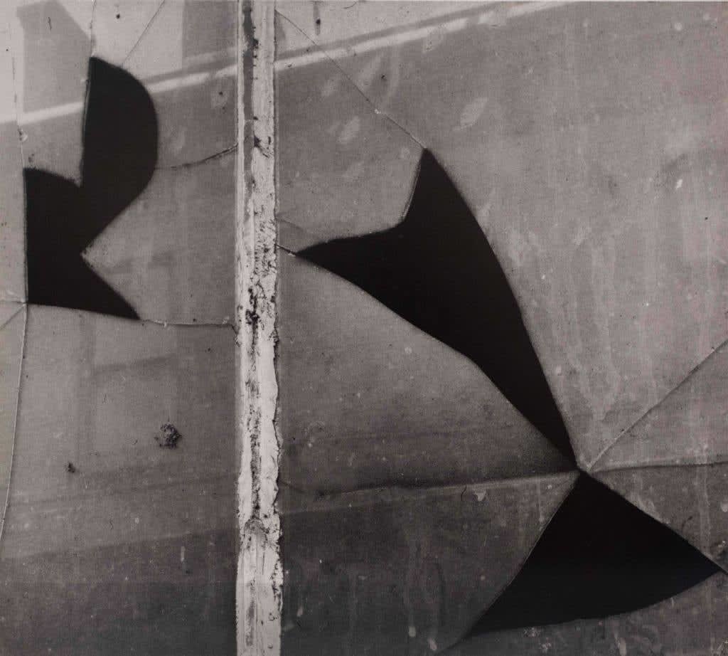 Aaron Siskind, New York 2, 1948 | Bruce Silverstein