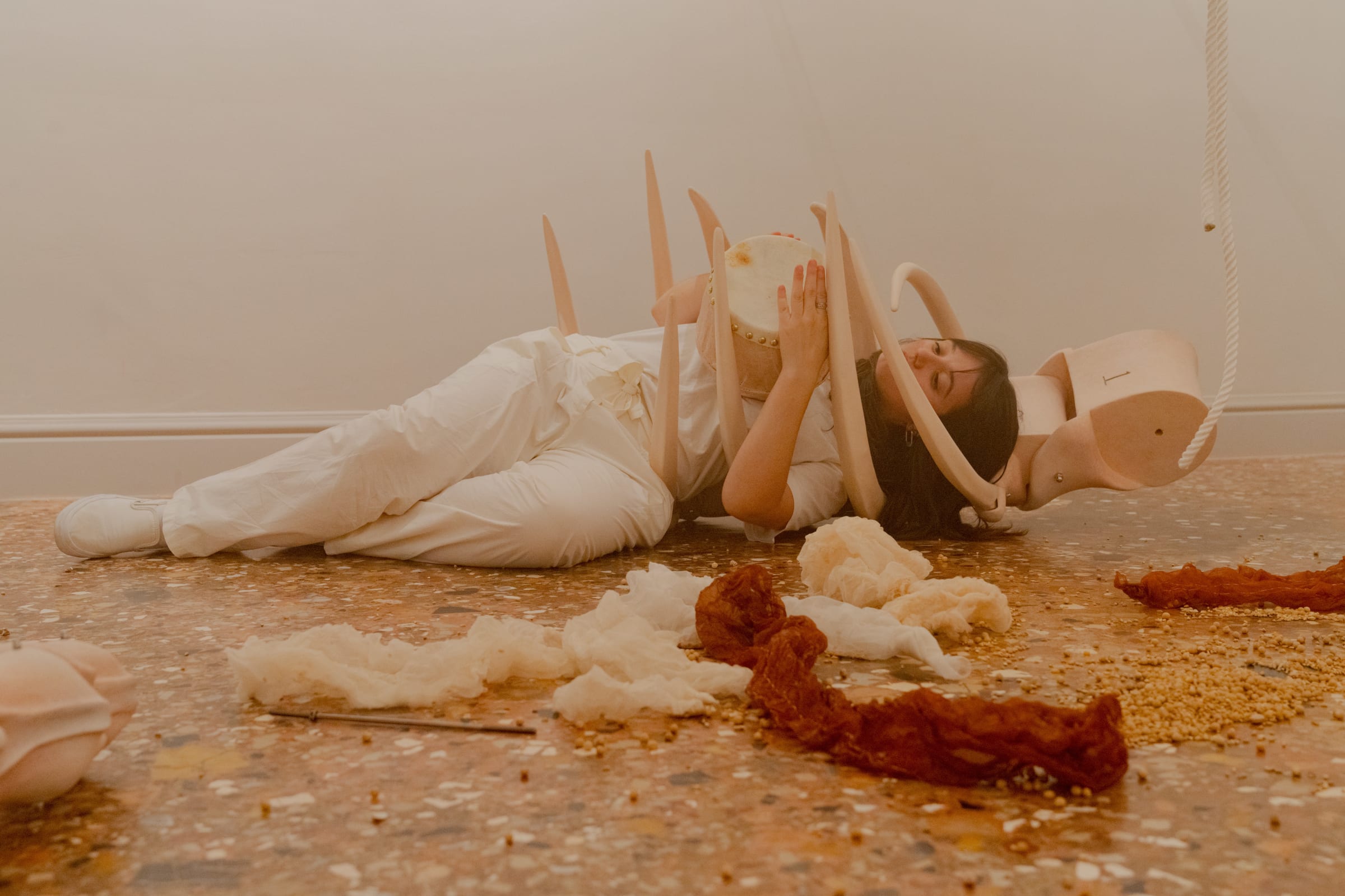 Liao Wen 廖雯, I Swallow the Tide to Light Up… 我吞吐潮汐只为照亮……, 2024 | Capsule Shanghai