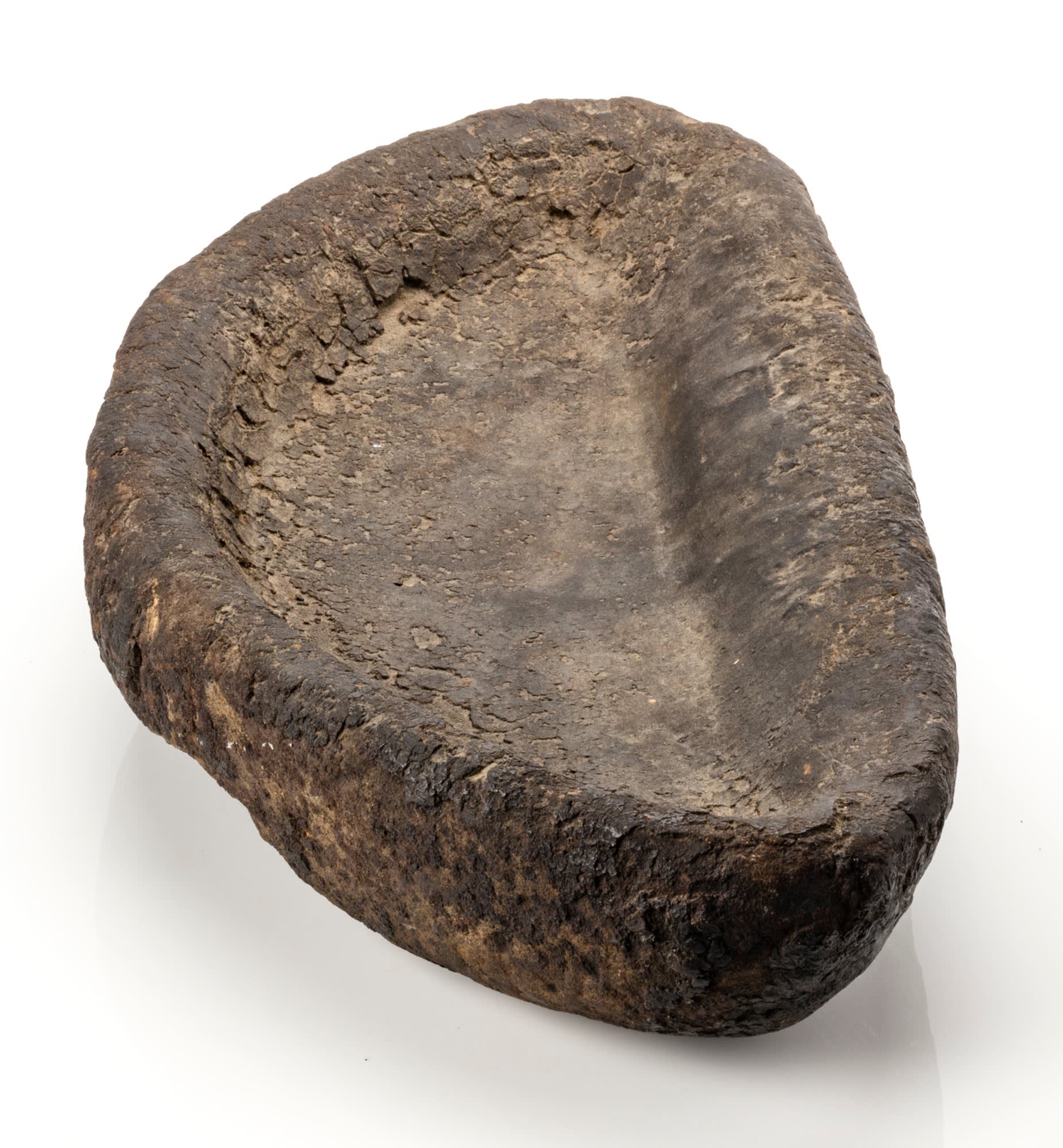 UNIDENTIFIED INUIT MAKER, EASTERN CANADIAN ARCTIC, Qulliq (Kudlik / Oil ...